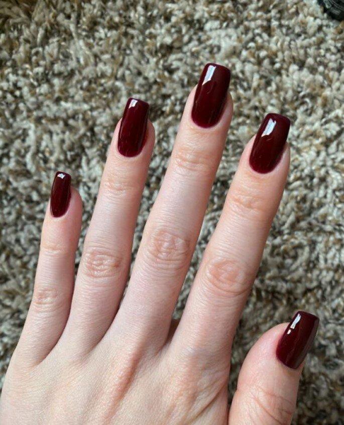 101 mẫu nail màu đỏ đất giúp diện mạo của nàng thêm sang chảnh - Beaudy.vn