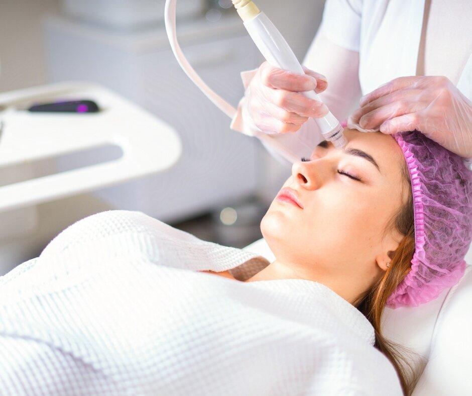 Laser trẻ hóa da là gì: các loại công nghệ laser, quy trình, đối tượng ...