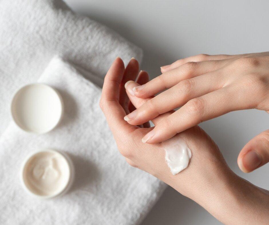 Phân biệt cồn khô và cồn béo trong mỹ phẩm: giống và khác nhau như thế ...